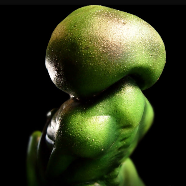 Green Alien Monster Embryo in Formaldehyde Jar Prop – SCREAMIUM