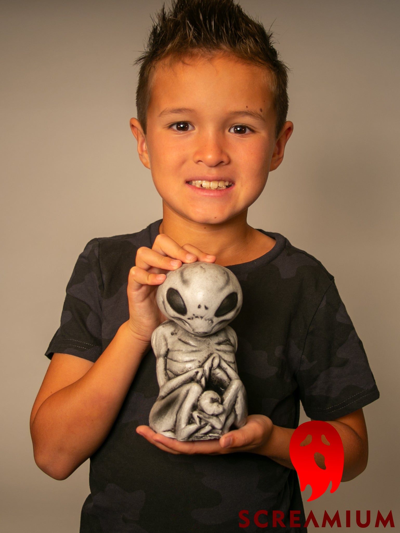 Grey Alien Monster Embryo in Formaldehyde Jar Prop – SCREAMIUM